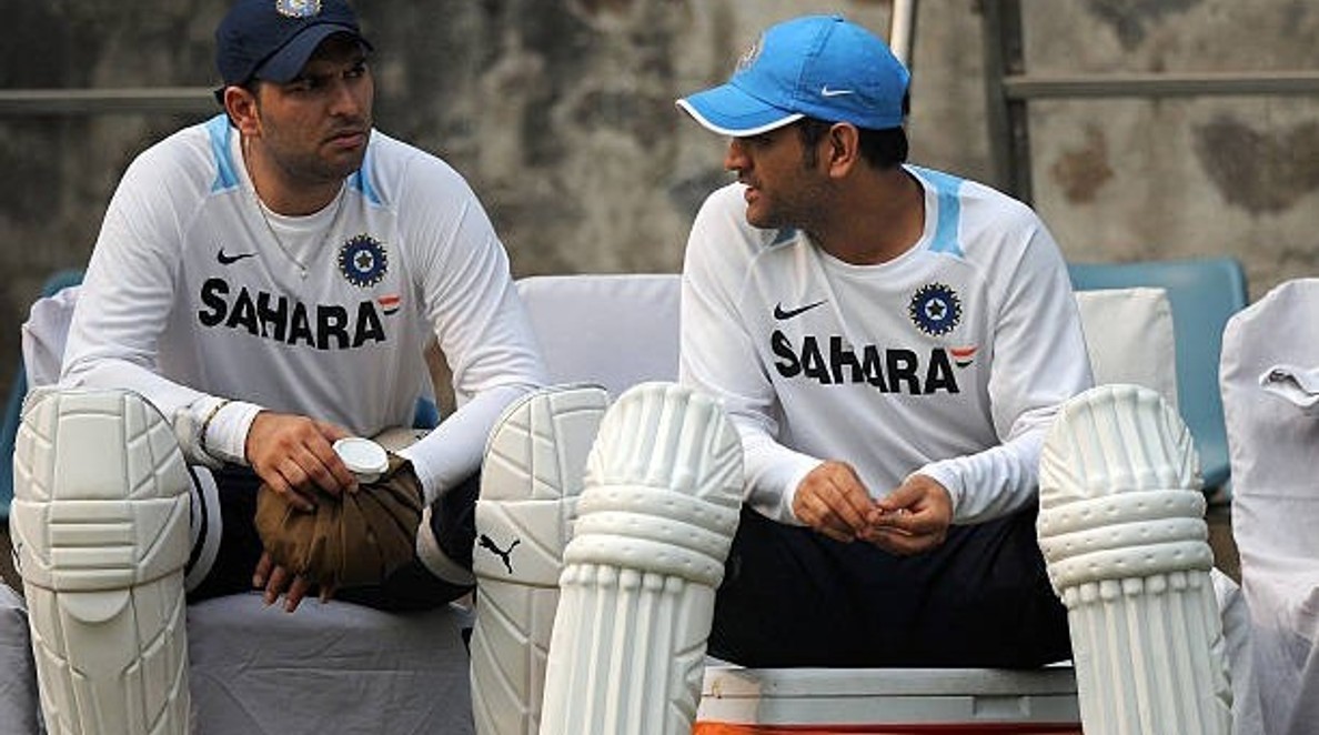 Yuvraj Singh Apologises to Dhoni, Kapil Dev Over Row