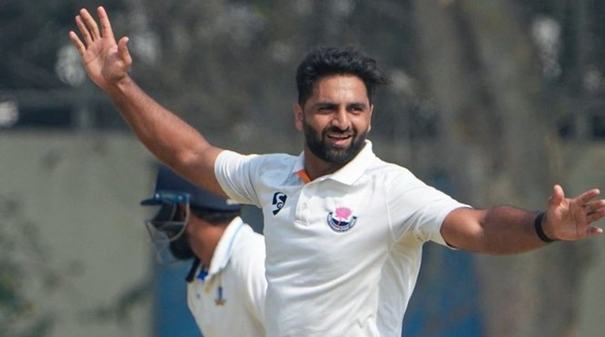 Auqib Nabi Joins India Test Camp After Selection Snub